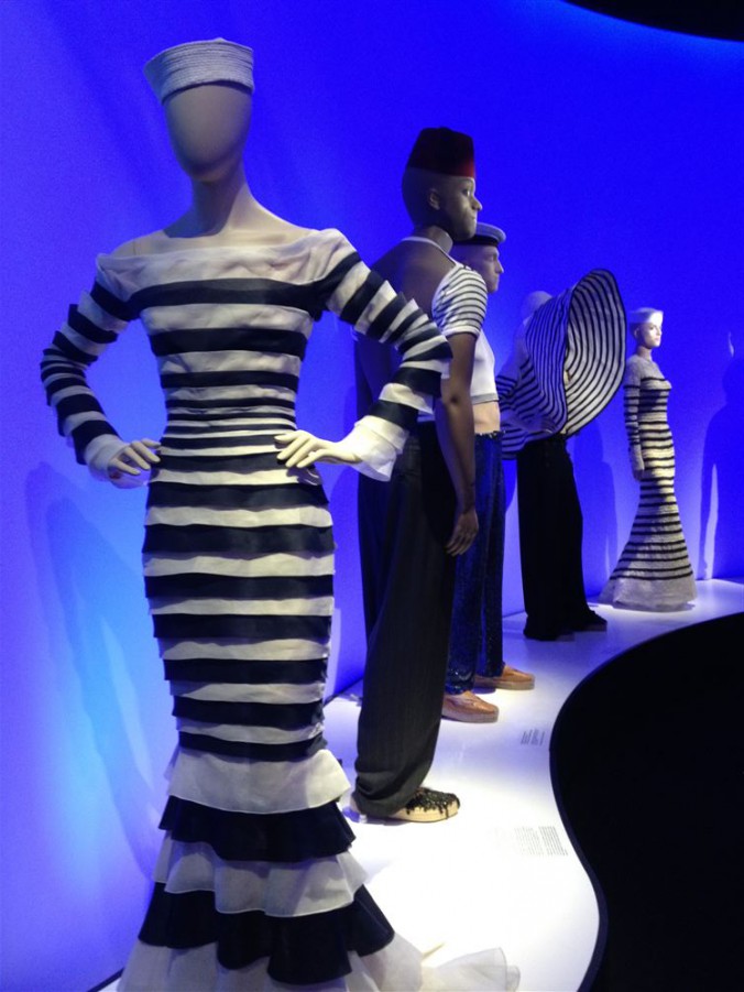 Jean Paul Gaultier - zwischen Matrosenhemd und Spitzenschleier | Mode ...
